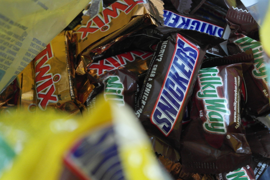 Snickers Football Buffet Bacon Pancakes ☕ Roasted Beanz