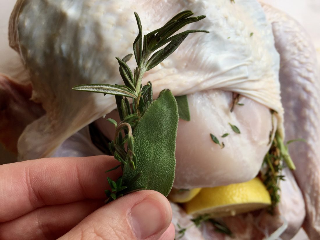 How To Poach A Turkey This Holiday Season - Roasted Beanz